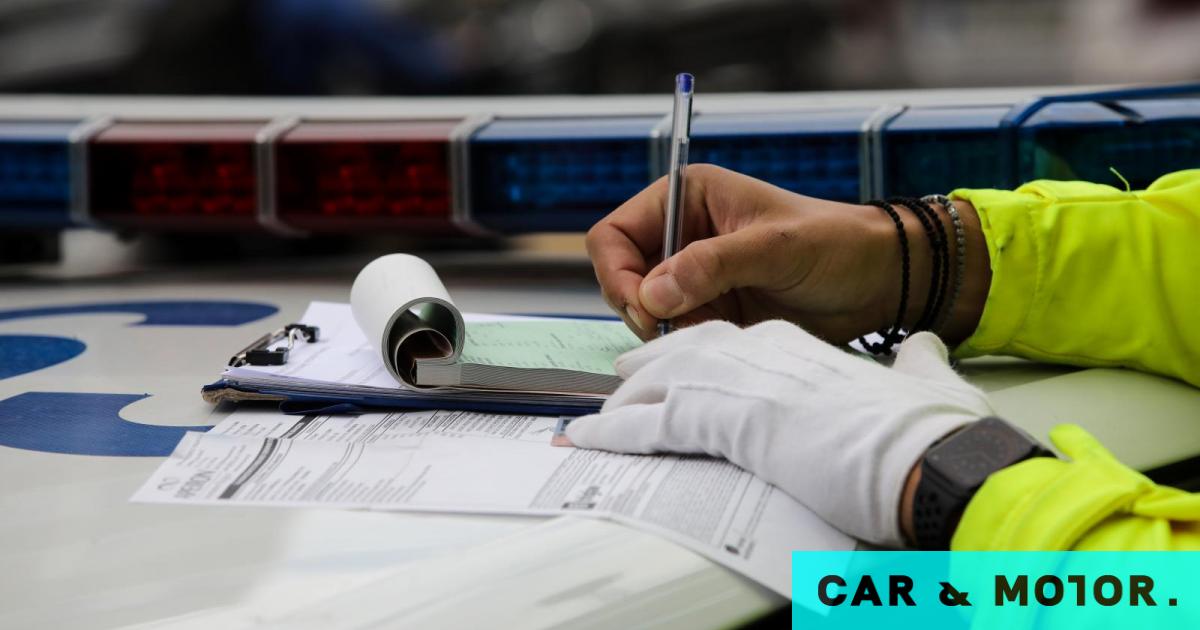 Ποια κάρτα πρέπει να έχεις πάντα στο αυτοκίνητο - Ποιο πρόστιμο ισχύει ...
