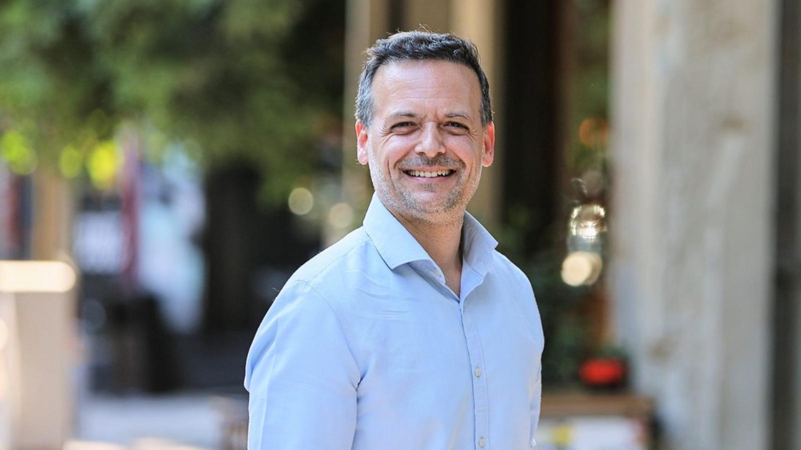 Χάρης Δούκας: Το αυτοκίνητο που χρησιμοποιεί για τις μετακινήσεις του ο ...