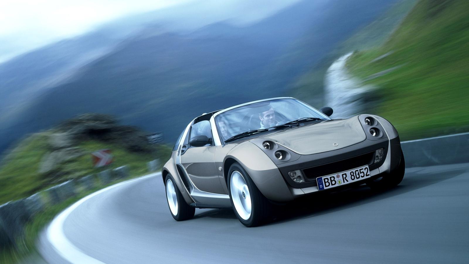 Μετά το Fortwo, η Smart σκέφτεται την αναγέννηση και του Roadster ...