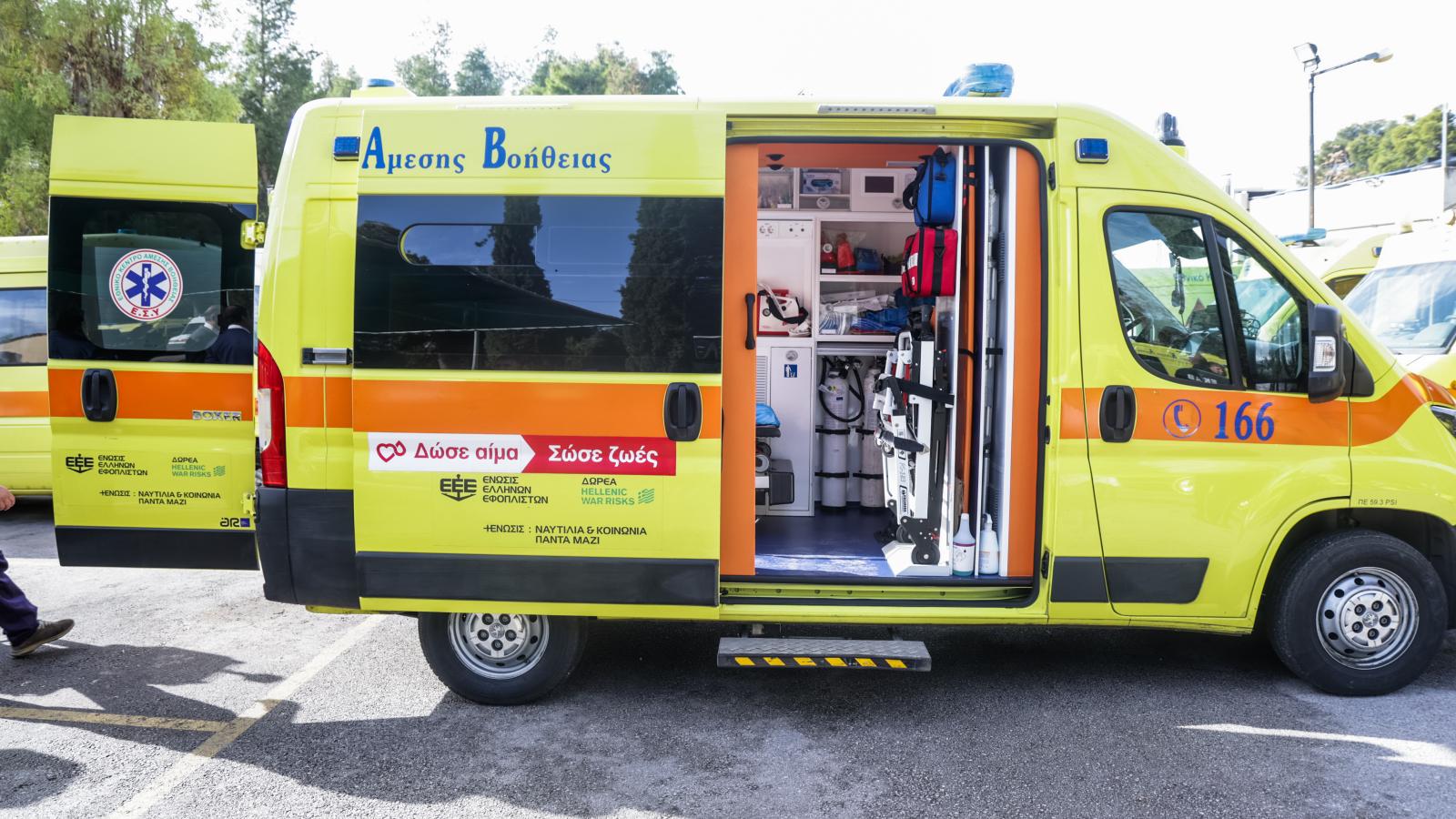 Τα νέα ασθενοφόρα του ΕΚΑΒ βγαίνουν στους δρόμους της Αθήνας -Ποια ...