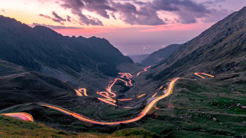 Transfagarasan: Η καλύτερη διαδρομή στον κόσμο περνά μέσα από το «σπίτι ...