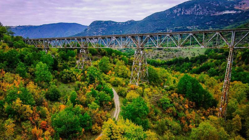 Σιδηροδρομικά Νέα: Αυτή είναι η υψηλότερη σιδηροδρομική γέφυρα στην ...