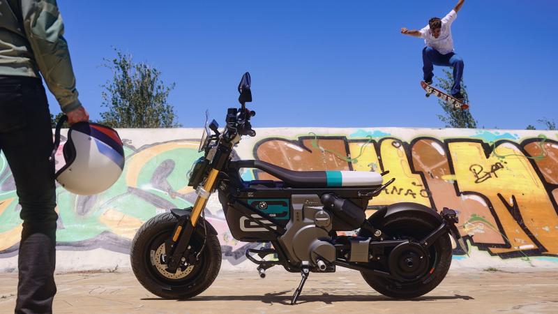 Αυτός είναι ο νέος «μπόμπος» της BMW –Τον οδηγούν και 16χρονοι ...