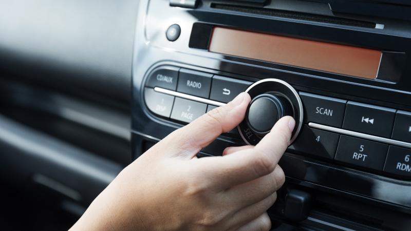 Η ελληνική εφεύρεση που βλέπουμε σε όλα τα αυτοκίνητα - Γιατί έφερε την ...