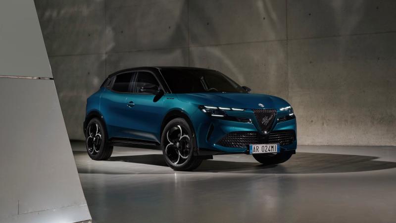 Επίσημο: Αυτή είναι η Alfa Romeo Milano | carandmotor.gr