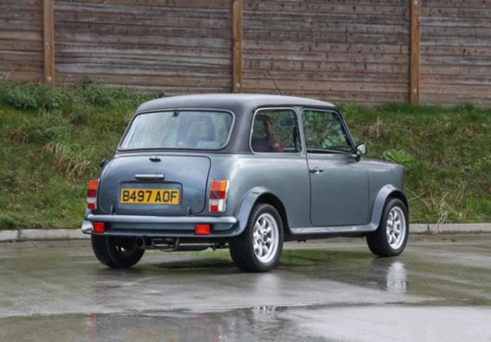 Το μοναδικό Mini των 180.000 ευρώ με την υπογραφή της Aston Martin ...