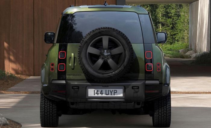 H Land Rover ετοιμάζει το «μικρό» Defender | carandmotor.gr
