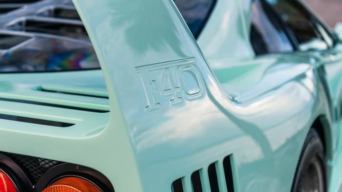 Minty Forty: H μοναδική Ferrari F40 στο χρώμα της μέντας κοστίζει μια ...