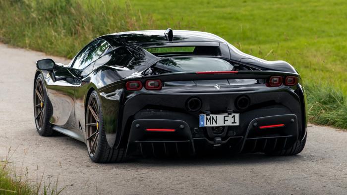 «Έκρηξη» ισχύος της Ferrari SF90 Stradale στους 1.033 ίππους ...