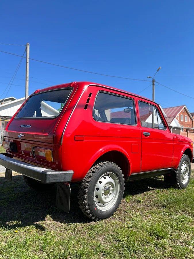Η αποθήκη έκρυβε ανεκτίμητο θησαυρό -Ένα Lada Niva αξίας 260.000 ευρώ ...