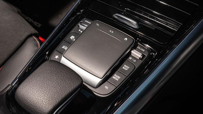 Mercedes-Benz GLA: Η high-tech πλευρά της πολυτέλειας | carandmotor.gr