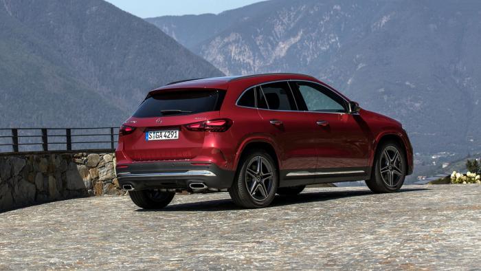 Στην Ελλάδα οι νέες Mercedes GLA 180 και A 180 Sedan -Δείτε τις τιμές ...