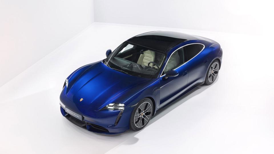 Η Porsche σχεδιάζει μικρό ηλεκτρικό fastback στη βάση του Audi A4 E ...