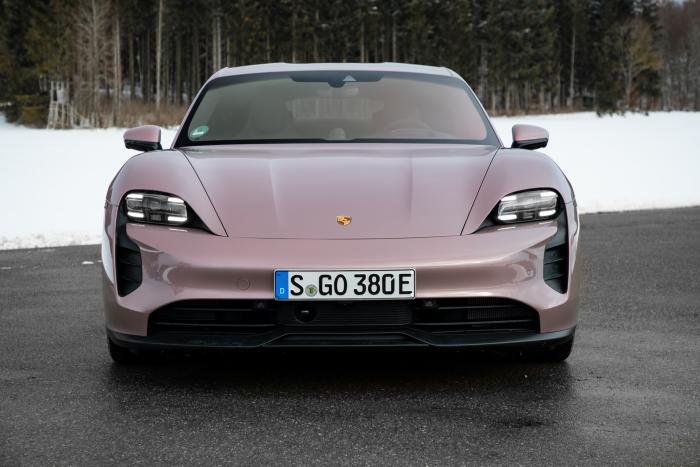 Η Porsche Taycan Turbo S σπάει ρεκόρ πίστας! | carandmotor.gr