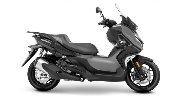 Στην Ελλάδα το νέο scooter Fort 350 της QJMOTOR | carandmotor.gr