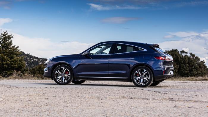 Πρώτη δοκιμή στην Ελλάδα: Seres 5 4WD 80 kWh | carandmotor.gr