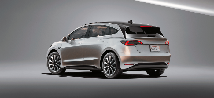 Στο φως το Tesla Model 2 των 25.000 ευρώ –Τα πρώτα σκίτσα | carandmotor.gr