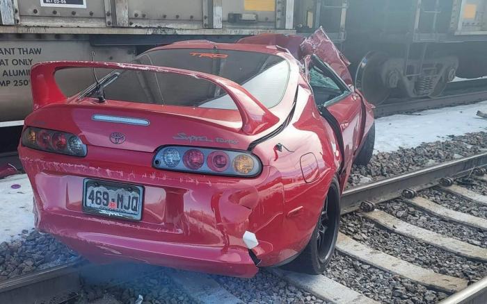 Μηχανικός καταστρέφει Toyota Supra κατά τη διάρκεια δοκιμής (video ...