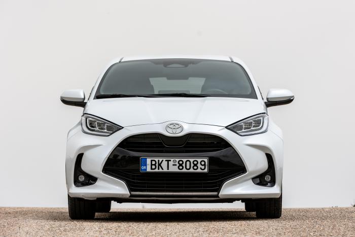 Δοκιμάζουμε το Toyota Yaris Hybrid των 130 ίππων | carandmotor.gr