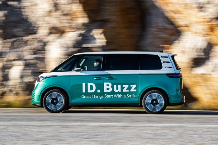 Δοκιμάζουμε στην Ελλάδα το νέο Volkswagen ID. Buzz | carandmotor.gr