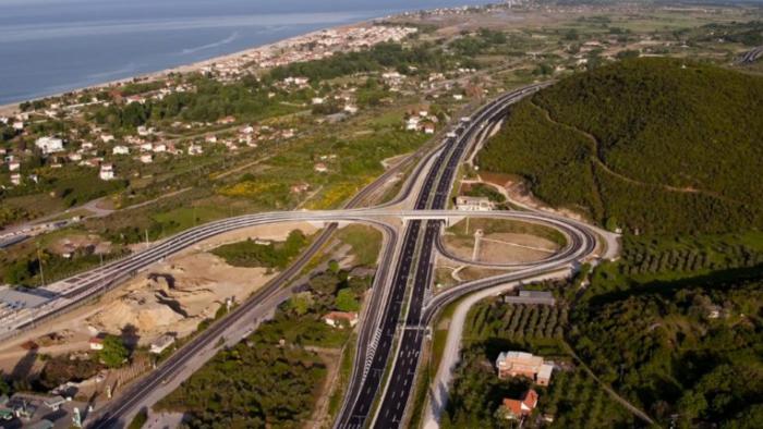Γεμίζει με ραντάρ ταχύτητας ο αυτοκινητόδρομος Αθήνας-Θεσσαλονίκης -Πού ...