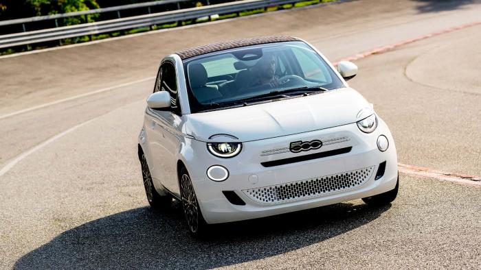 To Fiat 500 επιστρέφει και είναι υβριδικό -Όσα αξίζει να γνωρίζετε για ...