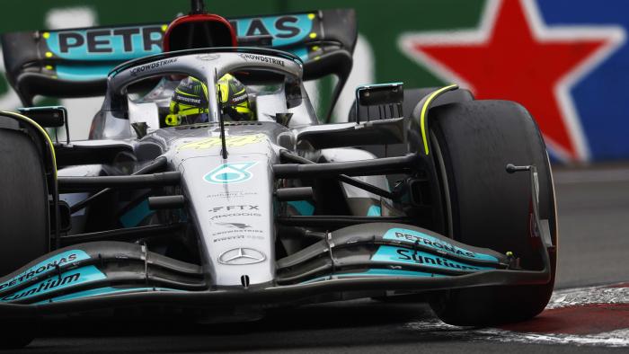Formula 1: Πώς γεννήθηκε το θρυλικό «hammer time» του Lewis Hamilton ...