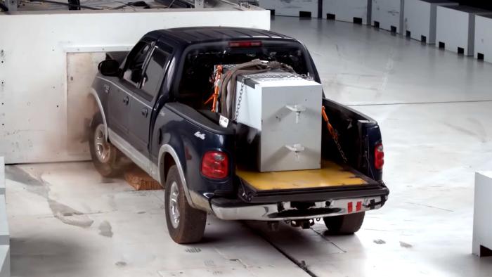 Ωρολογιακές βόμβες τα pick-up στην Ελλάδα - Τι πρέπει να ξέρεις (Video ...