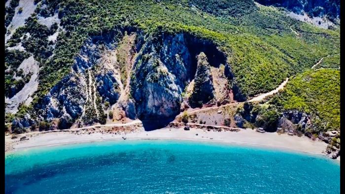 Έτοιμοι οι δρόμοι για τις μαγευτικές παραλίες της Εύβοιας -Ένας ...
