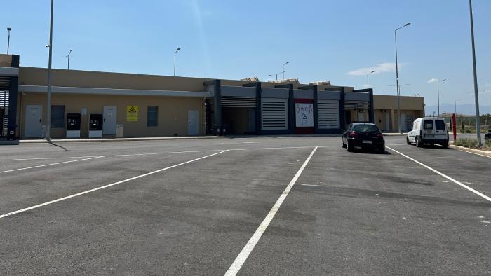 Ξεκινάει η λειτουργία του μεγαλύτερου πάρκινγκ φορτηγών στην Ελλάδα ...