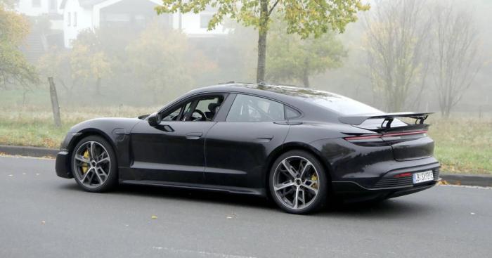 Full επίθεση της Porsche: Έρχεται Taycan με 1.000 ίππους | carandmotor.gr