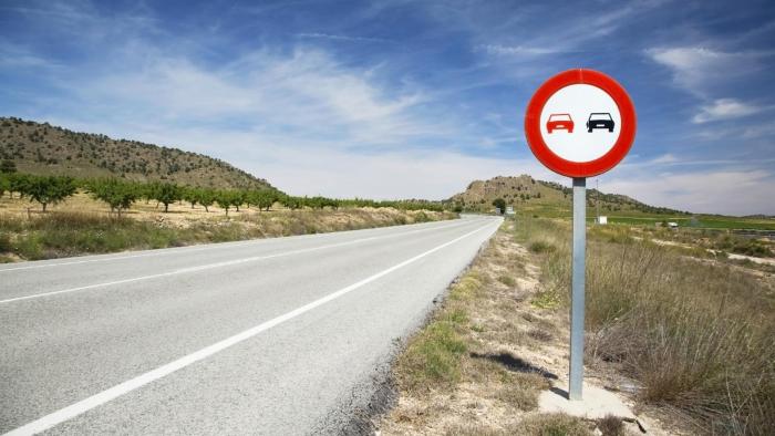 Με αυτήν την πινακίδα κόβονται όλοι οι οδηγοί -Ποιο λάθος κάνουν ...