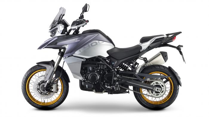 QJMOTOR SRT 800X - Η νέα μεσαία adventure σε τιμή πρόκληση | carandmotor.gr