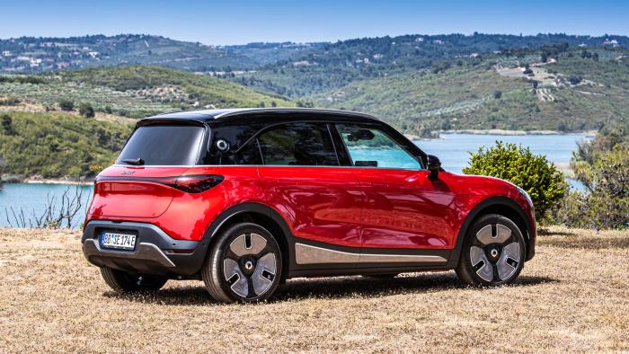 Οδηγούμε στην Ελλάδα τα νέα smart #1 και #3 | carandmotor.gr