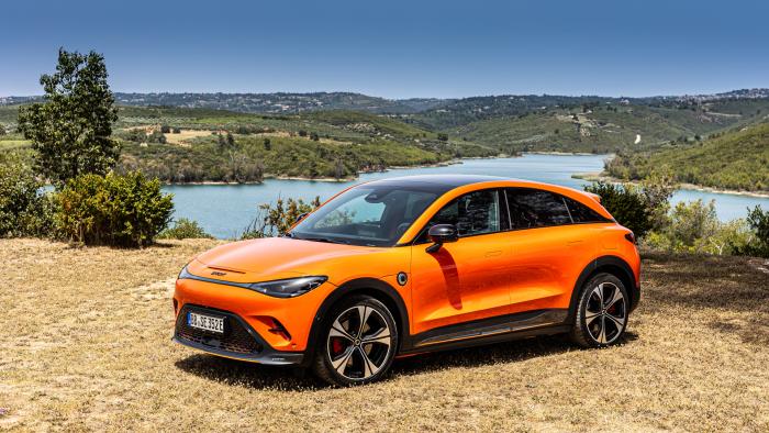 Οδηγούμε στην Ελλάδα τα νέα smart #1 και #3 | carandmotor.gr