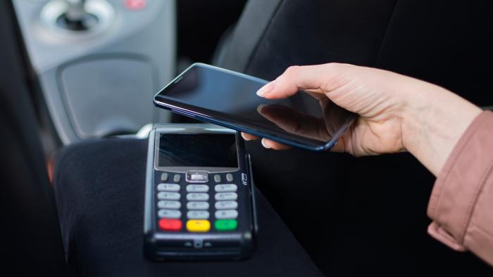 Υποχρεωτικά τα POS και στα Ταξί | carandmotor.gr