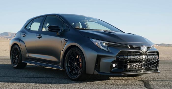 Ντέρμπι αιωνίων -Honda Civic Type R εναντίον Toyota GR Corolla στην ...