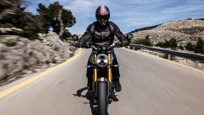 Triumph Speed 400: Πώς η νέα modern classic των Βρετανών αλλάζει τα ...