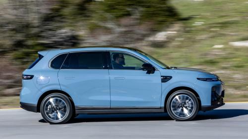 Leapmotor B10: Το αμιγώς ηλεκτρικό ή Plug-In υβριδικό οικογενειακό SUV ...