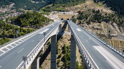 Οι τσιμεντένιοι γίγαντες της Ελλάδας -Αυτές είναι οι υψηλότερες γέφυρες ...