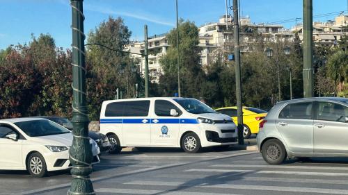 Ξεκίνησαν τα μπλόκα στο κέντρο της Αθήνας - Σε αυτά τα σημεία κόβει ...